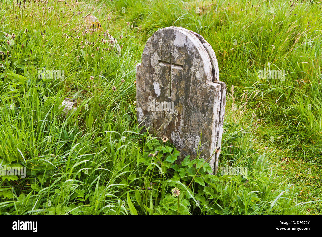 Gravestone Rip High Resolution Stock Photography and Images - Alamy