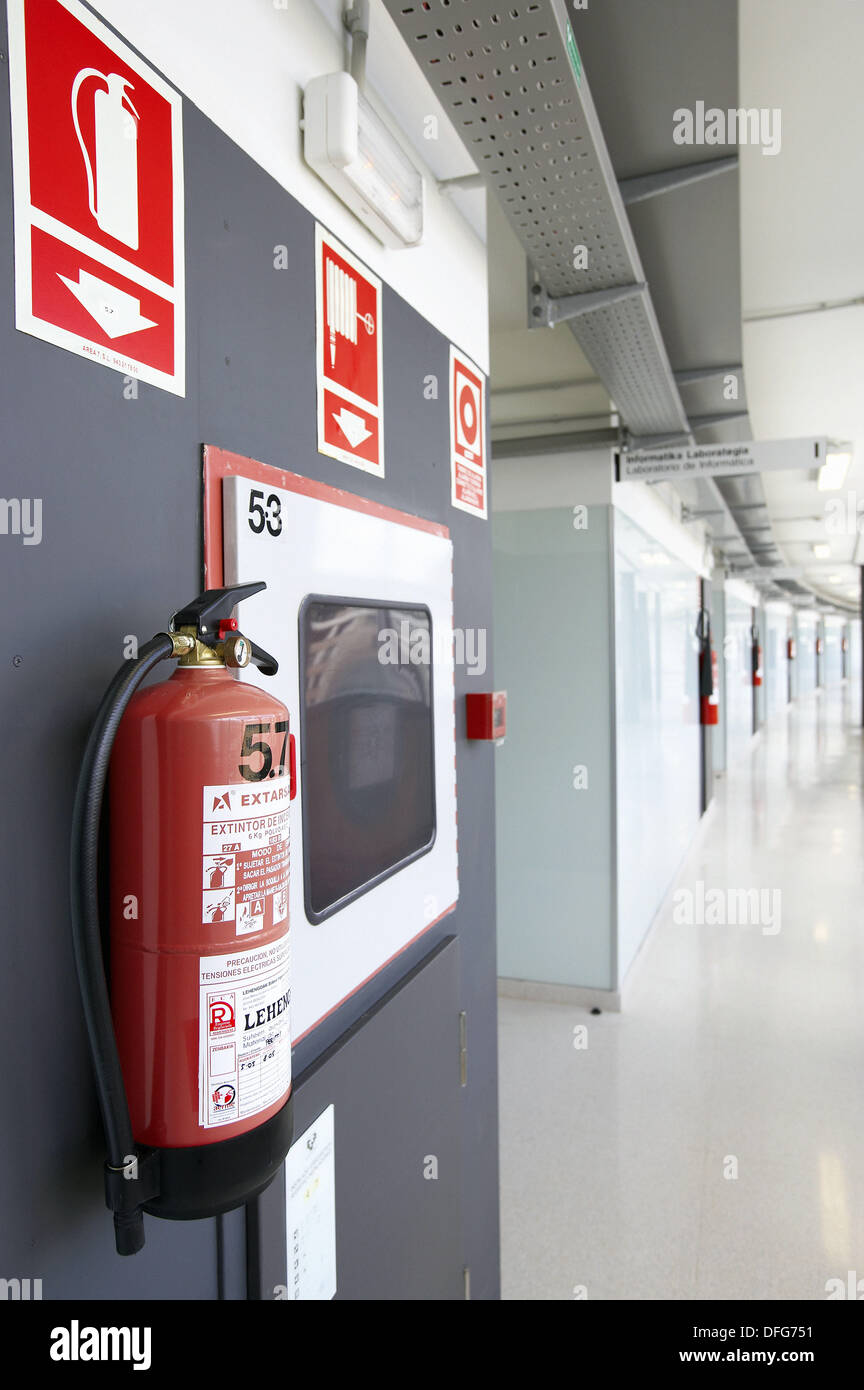 Fire prevention installations and network cables. Escuela Universitaria ...