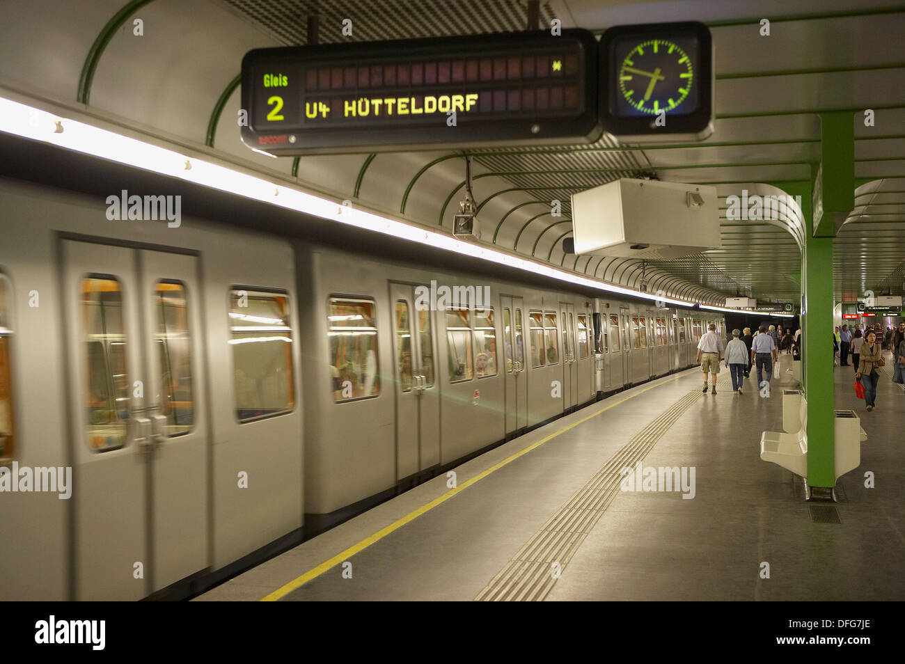 Schottenring subway station hi-res stock photography and images - Alamy