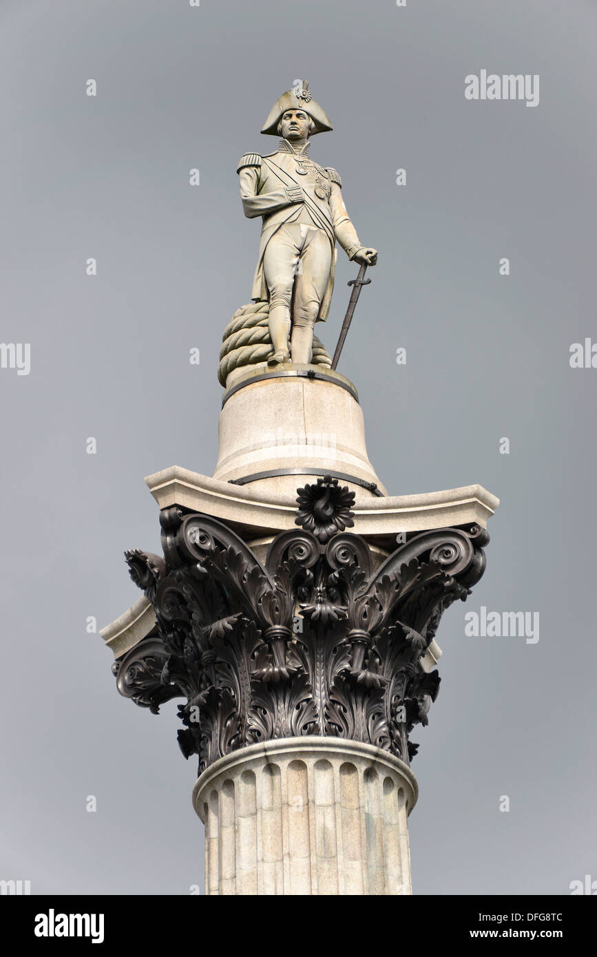 The memorial statue of horatio nelson hi-res stock photography and ...