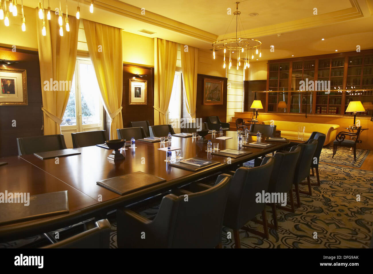 Exchange Room High Resolution Stock Photography and Images - Alamy