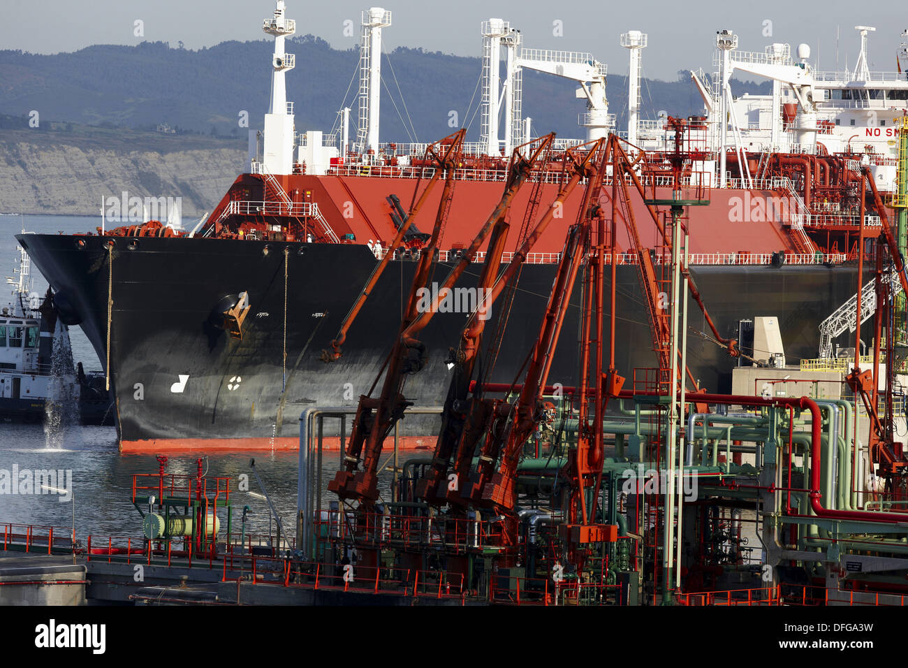 Transporting gas hi-res stock photography and images - Alamy