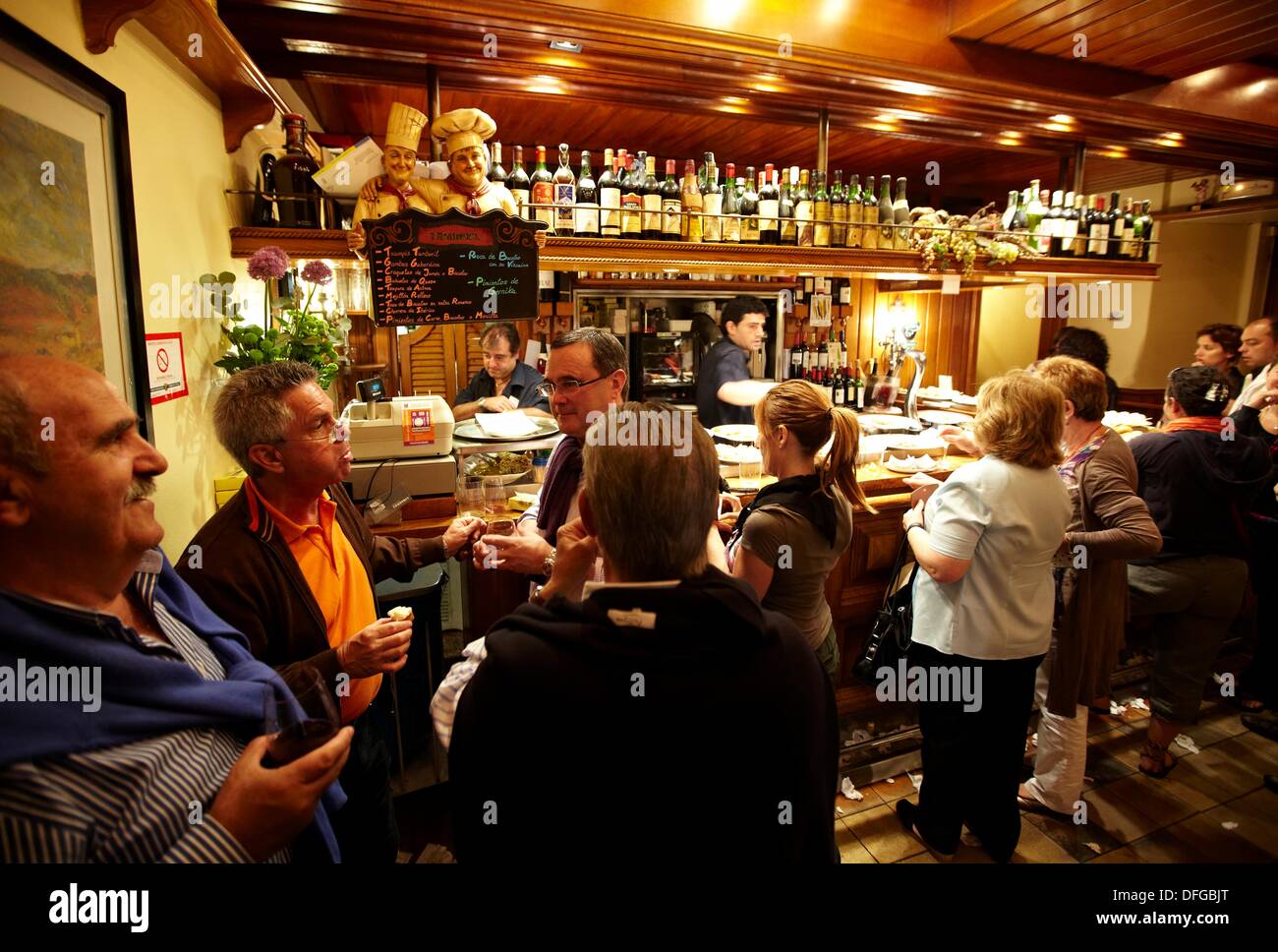 Bar tamboril san sebastian hi-res stock photography and images - Alamy