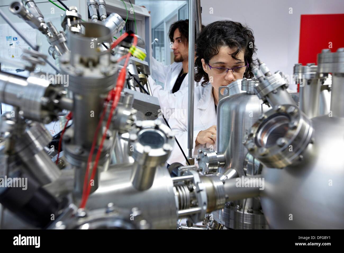 Scanning tunneling microscope hi-res stock photography and images - Alamy