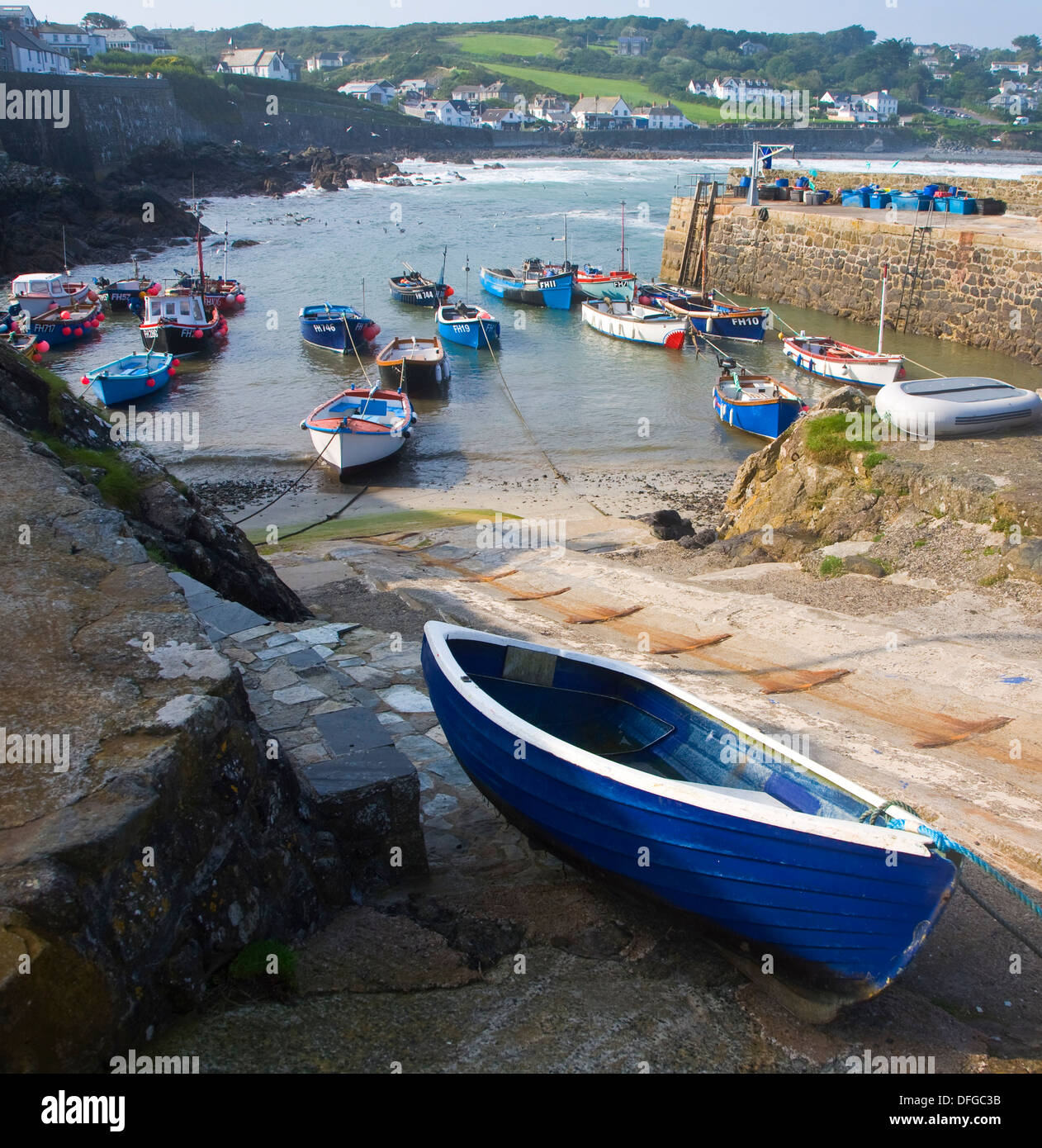 Harbour coverack cornwall hi-res stock photography and images - Alamy