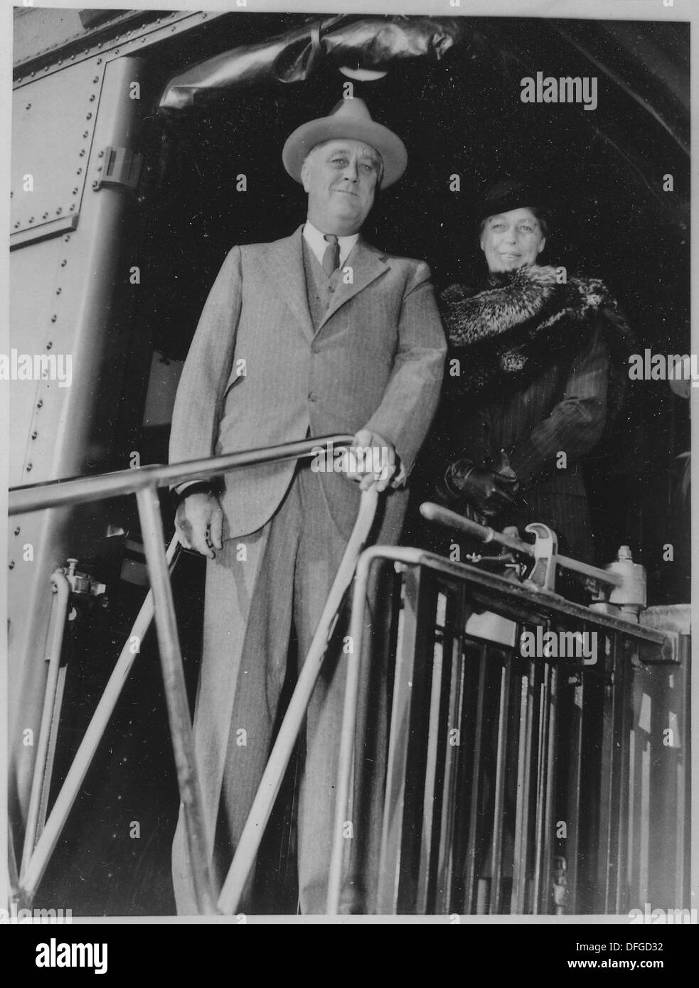 Franklin d roosevelt and eleanor roosevelt en route to washington hi ...