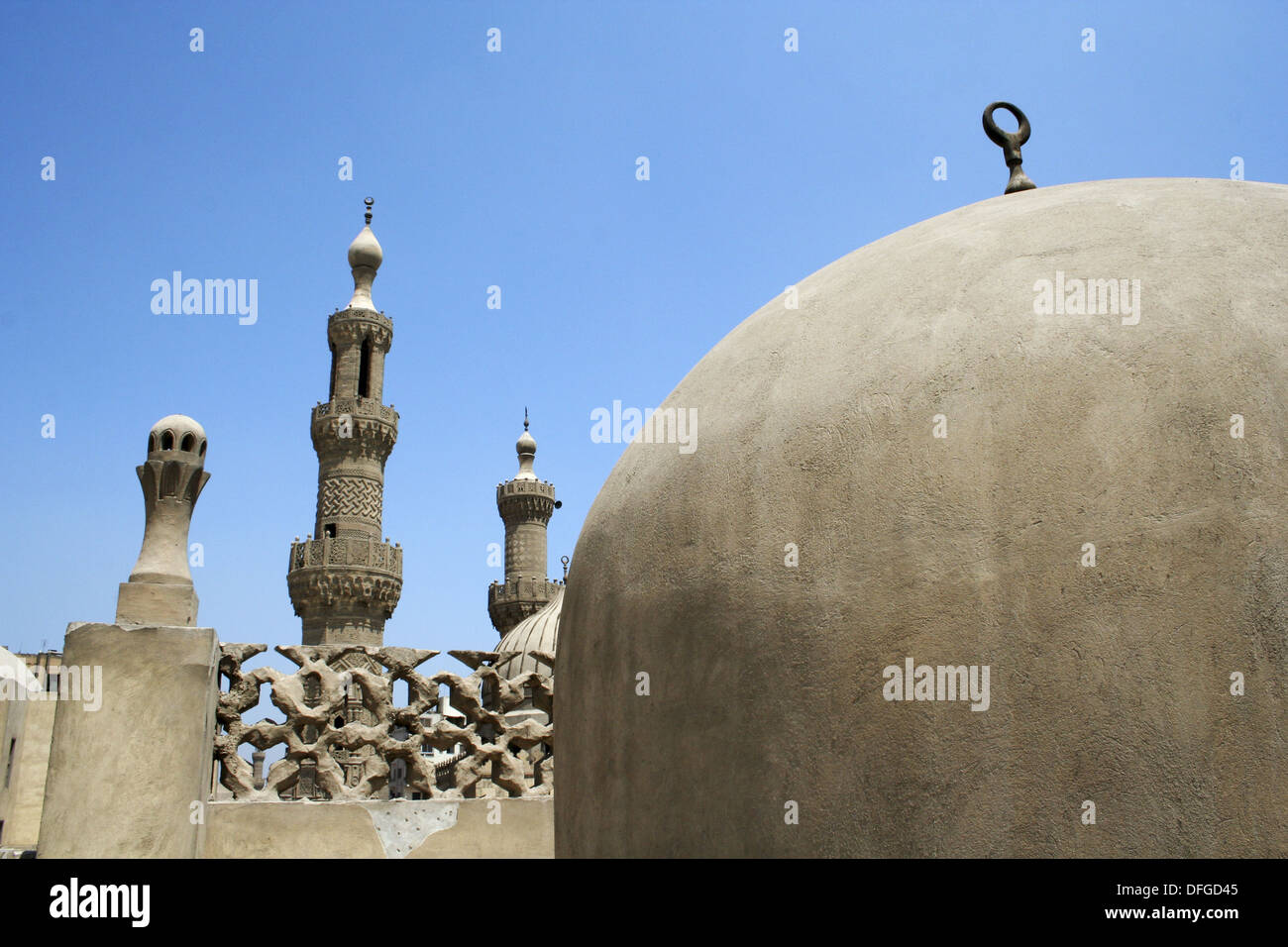 Courtyard of the al azhar mosque in cairo egypt oldest hi-res stock ...