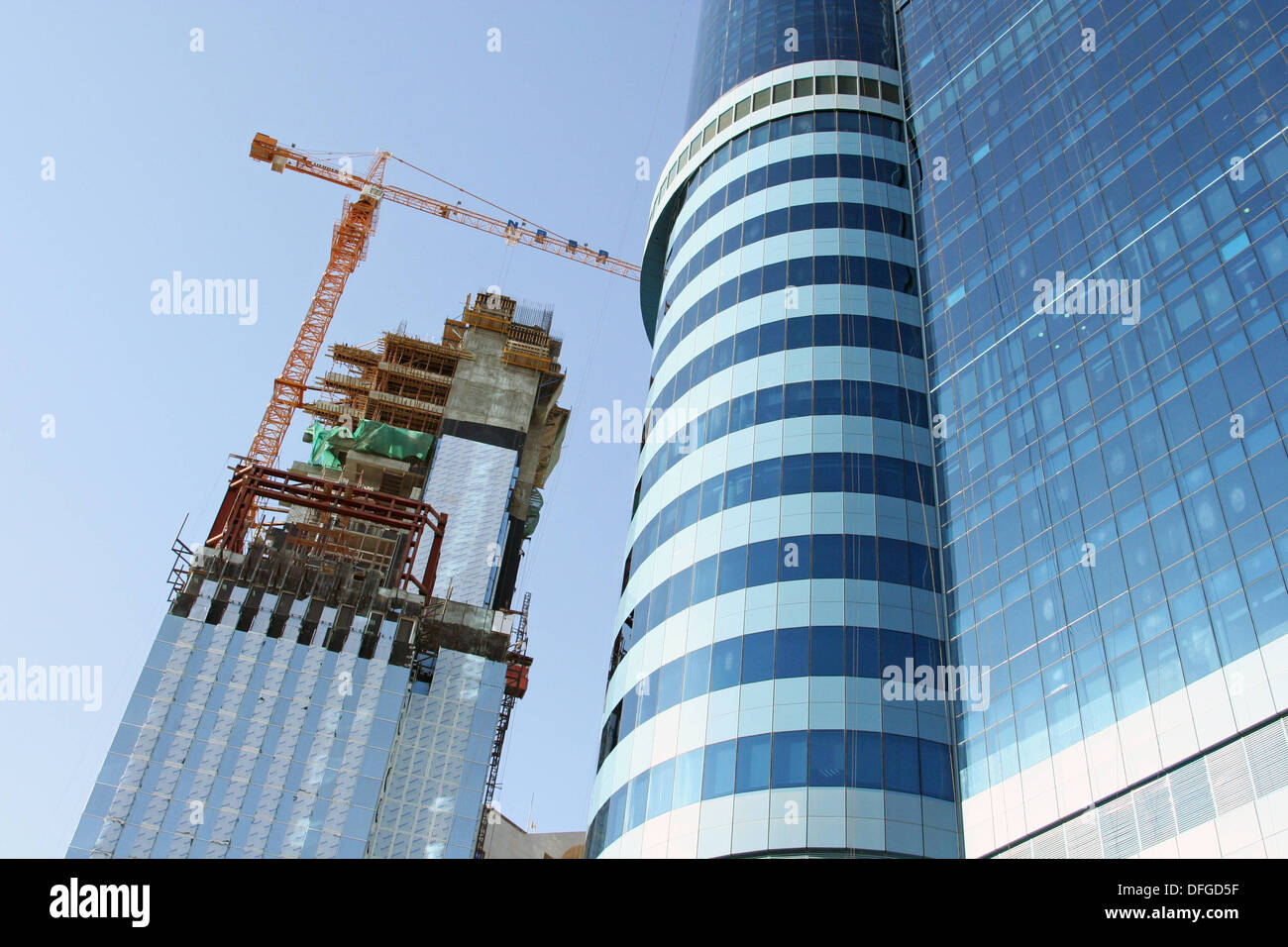Kuwait building work hi-res stock photography and images - Alamy