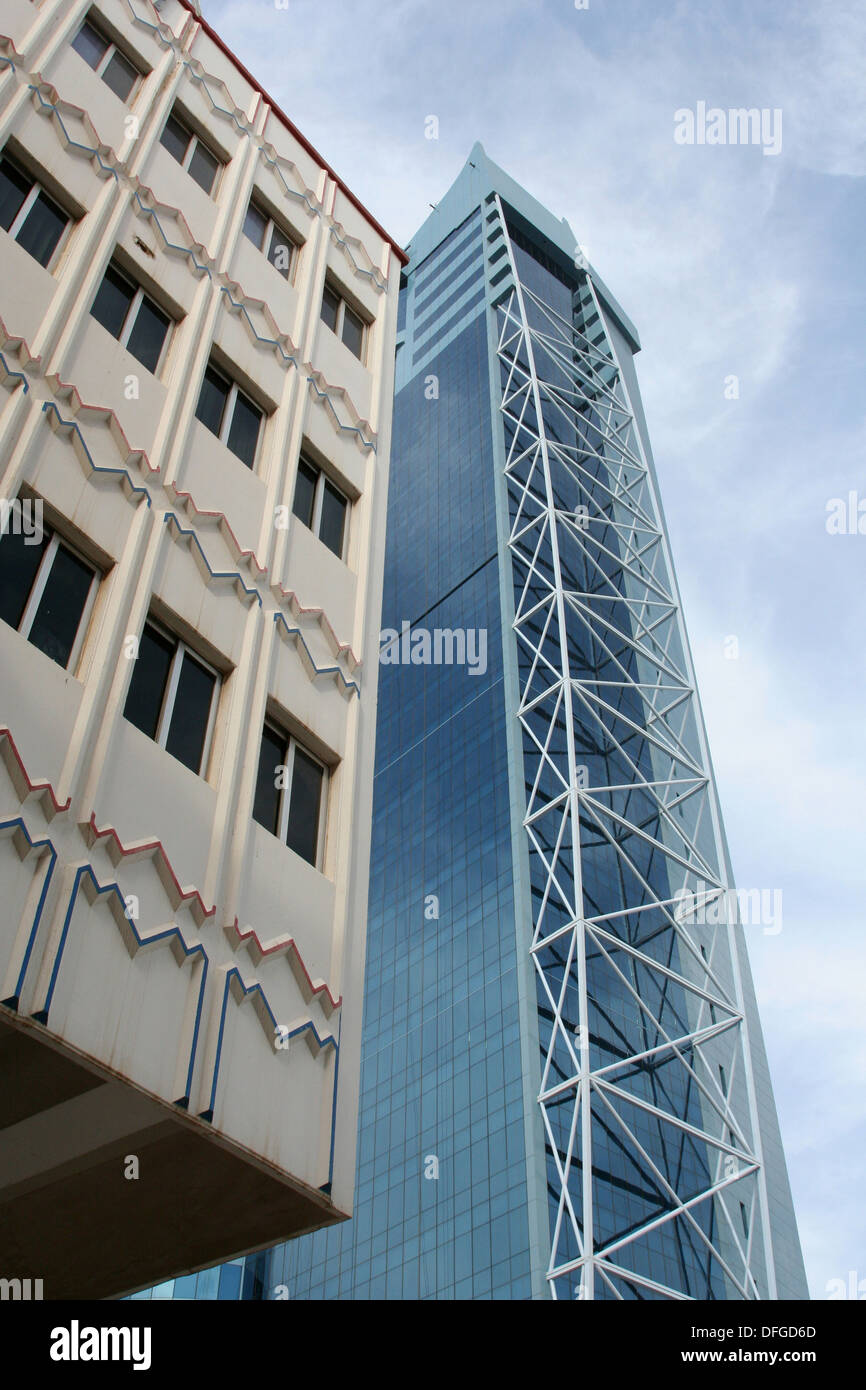 Kuwait business centre hi-res stock photography and images - Alamy