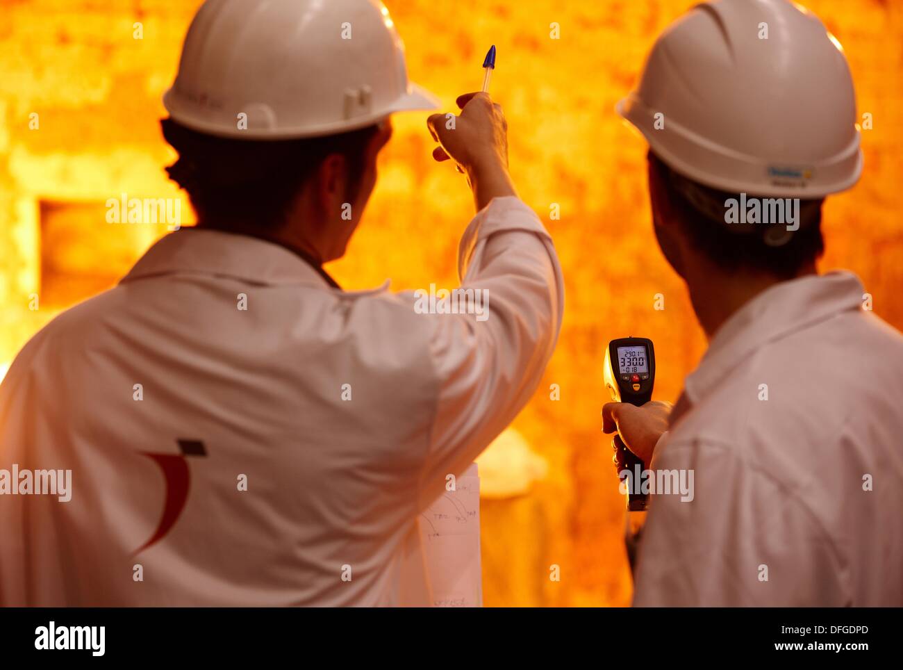Toma temperatura hi-res stock photography and images - Alamy