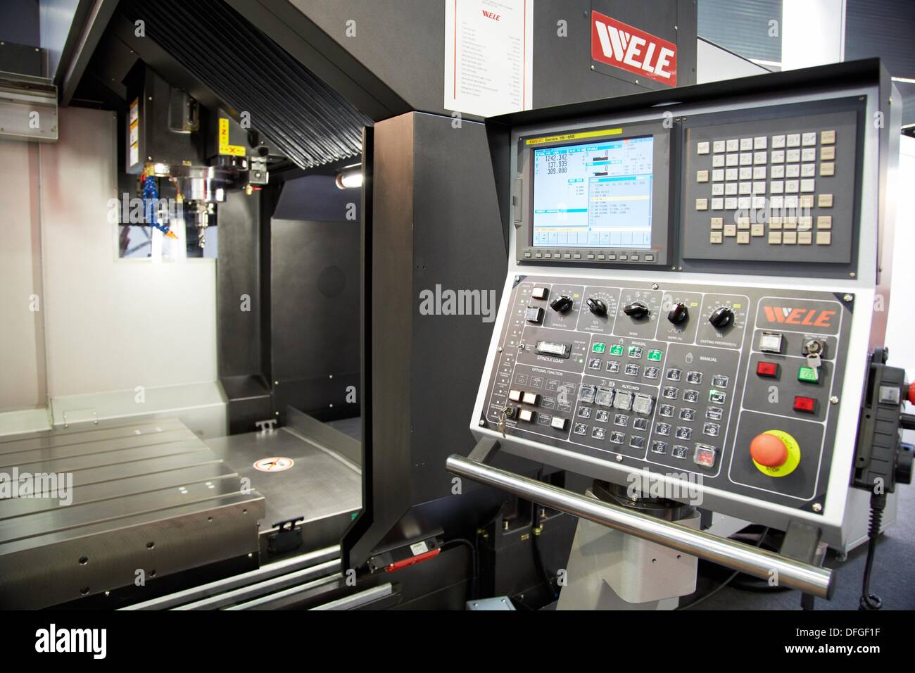 Heavy_load hi-res stock photography and images - Alamy