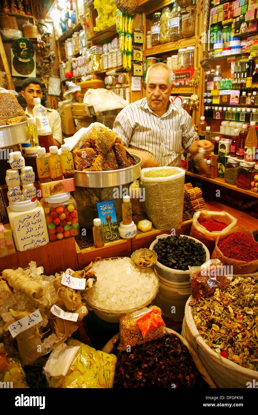 Aleppo Souk Souq Syria Stock Photos & Aleppo Souk Souq Syria Stock ...