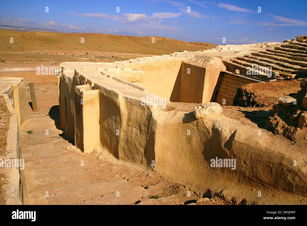 Palace syria ebla hi-res stock photography and images - Alamy
