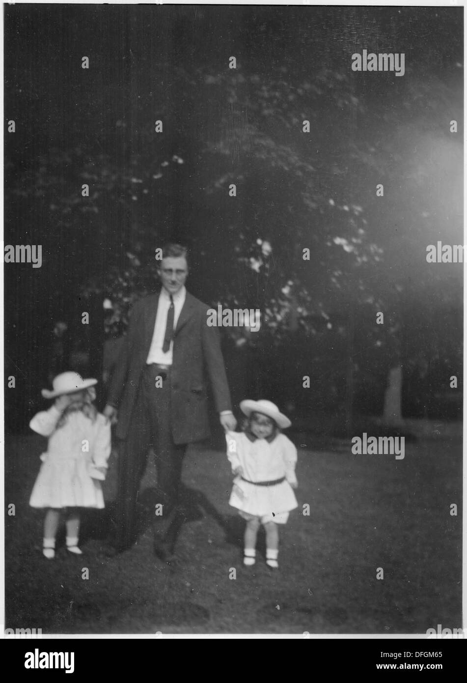 President Franklin D. Roosevelt is photographed with his children, Anna ...