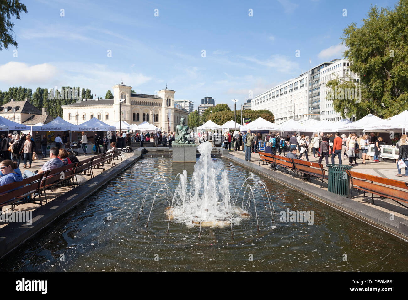 Norway, Oslo, market stalls at Aker Brygge waterfront Stock Photo - Alamy