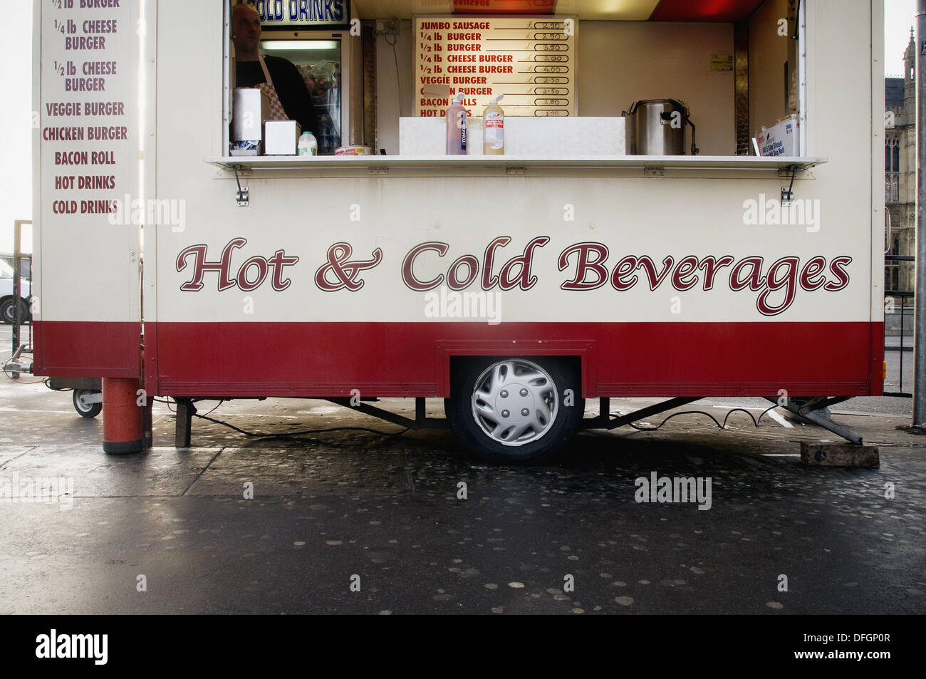 Mobile hot food caravan hi-res stock photography and images - Alamy