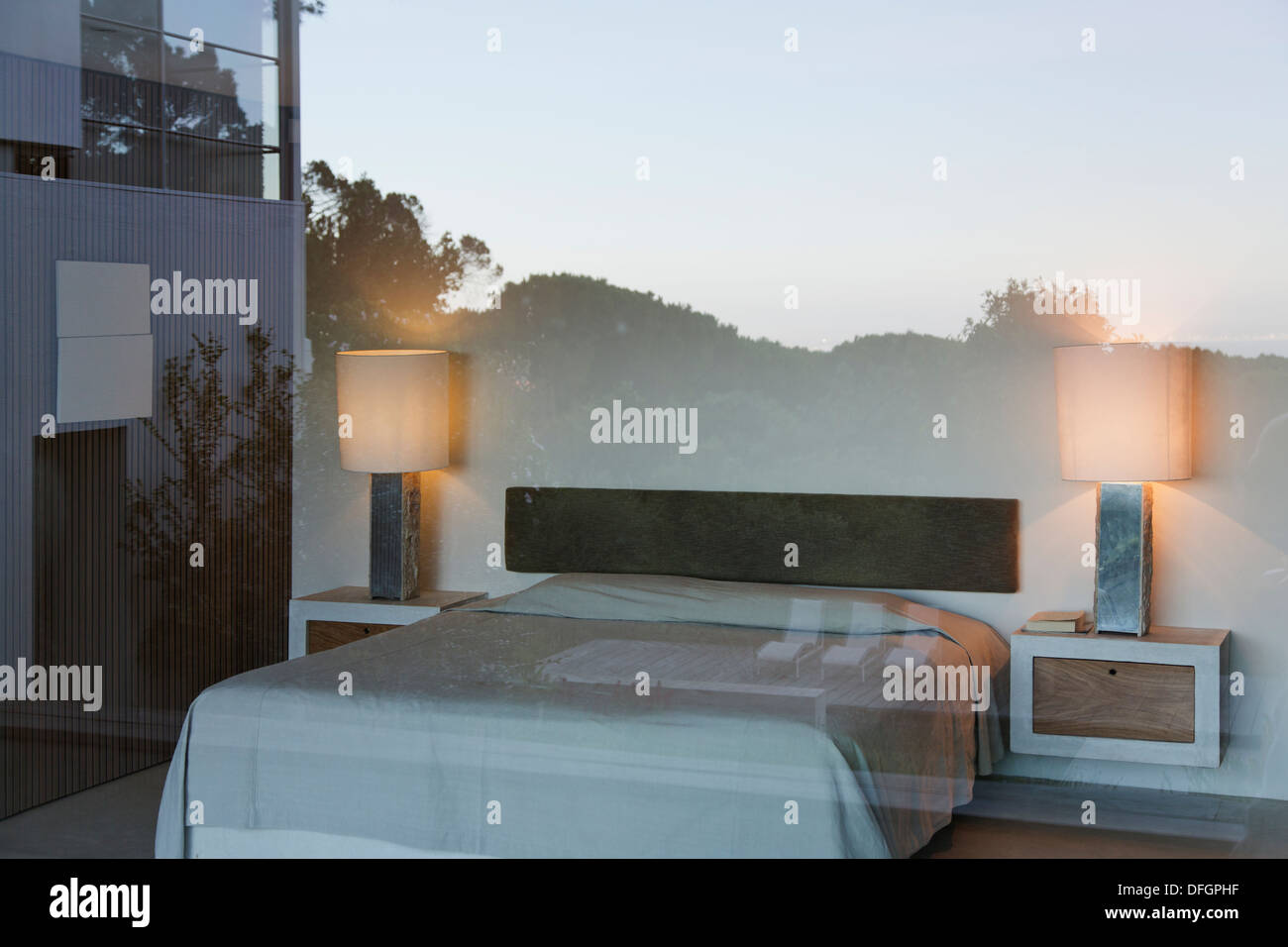 See through bedroom hi-res stock photography and images - Alamy