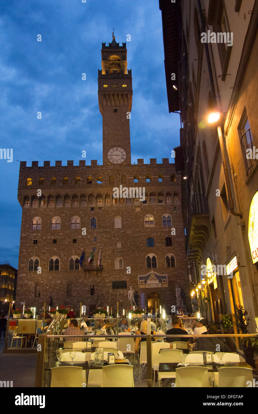 Palace of florence hi-res stock photography and images - Alamy
