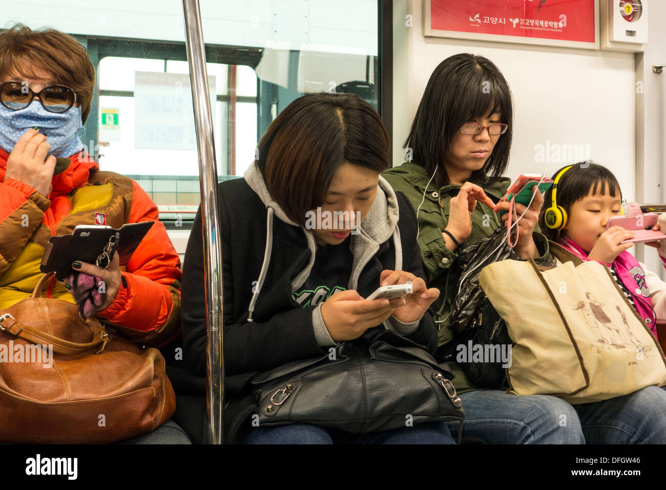 Passenger using mobile phones hi-res stock photography and images - Alamy