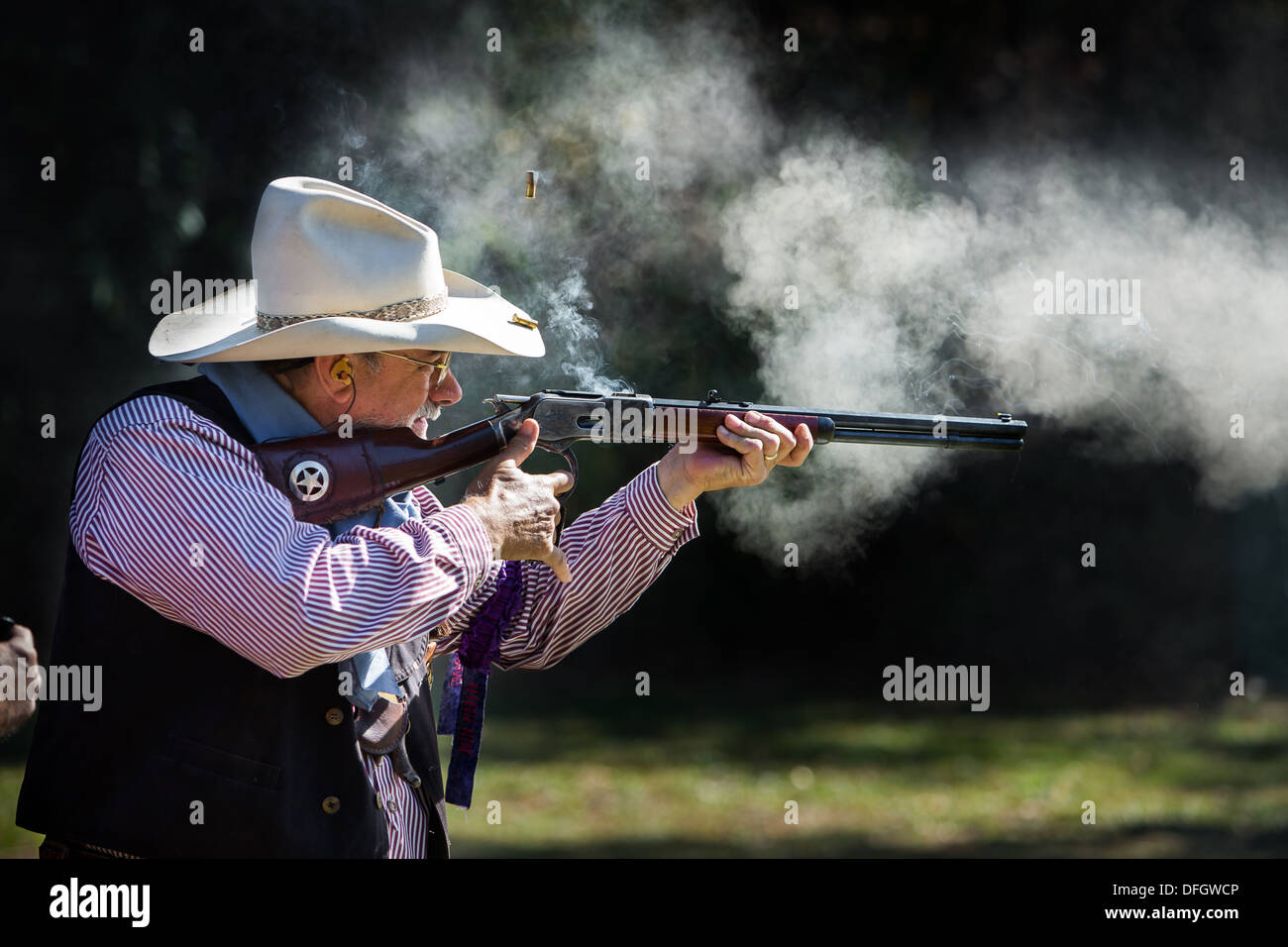 Single action gun competition Stock Photo - Alamy