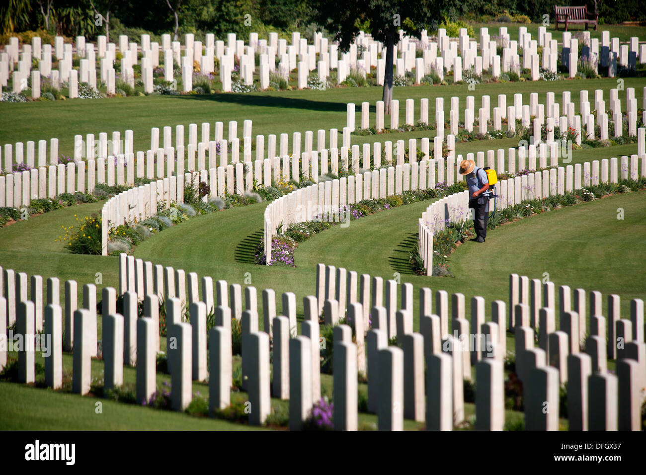 Sangro river war cemetery hi-res stock photography and images - Alamy