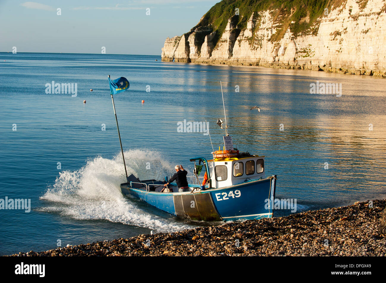 Launching small boat hi-res stock photography and images - Alamy