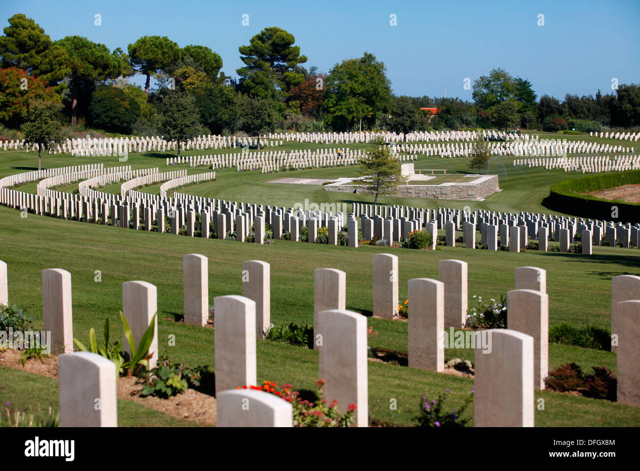 Sangro river war cemetery hi-res stock photography and images - Alamy
