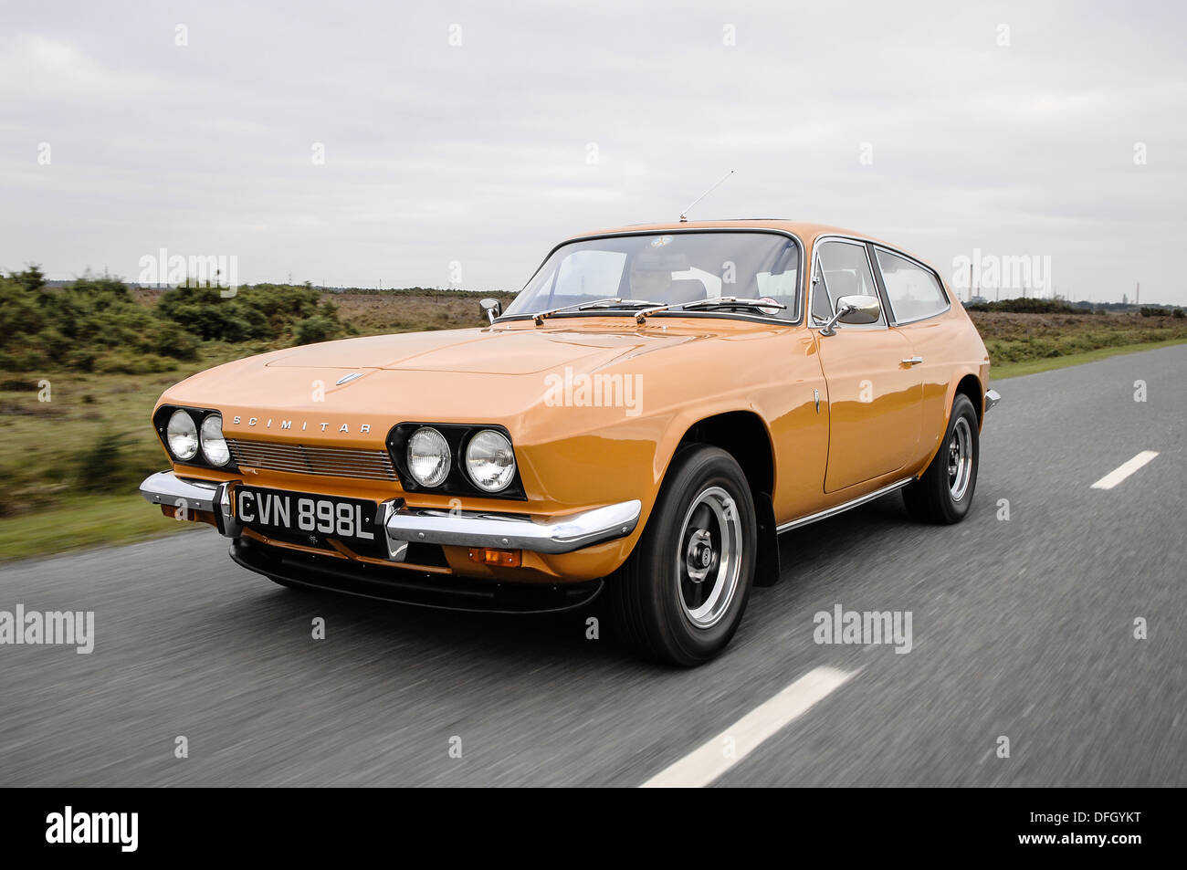 Reliant scimitar car hi-res stock photography and images - Alamy