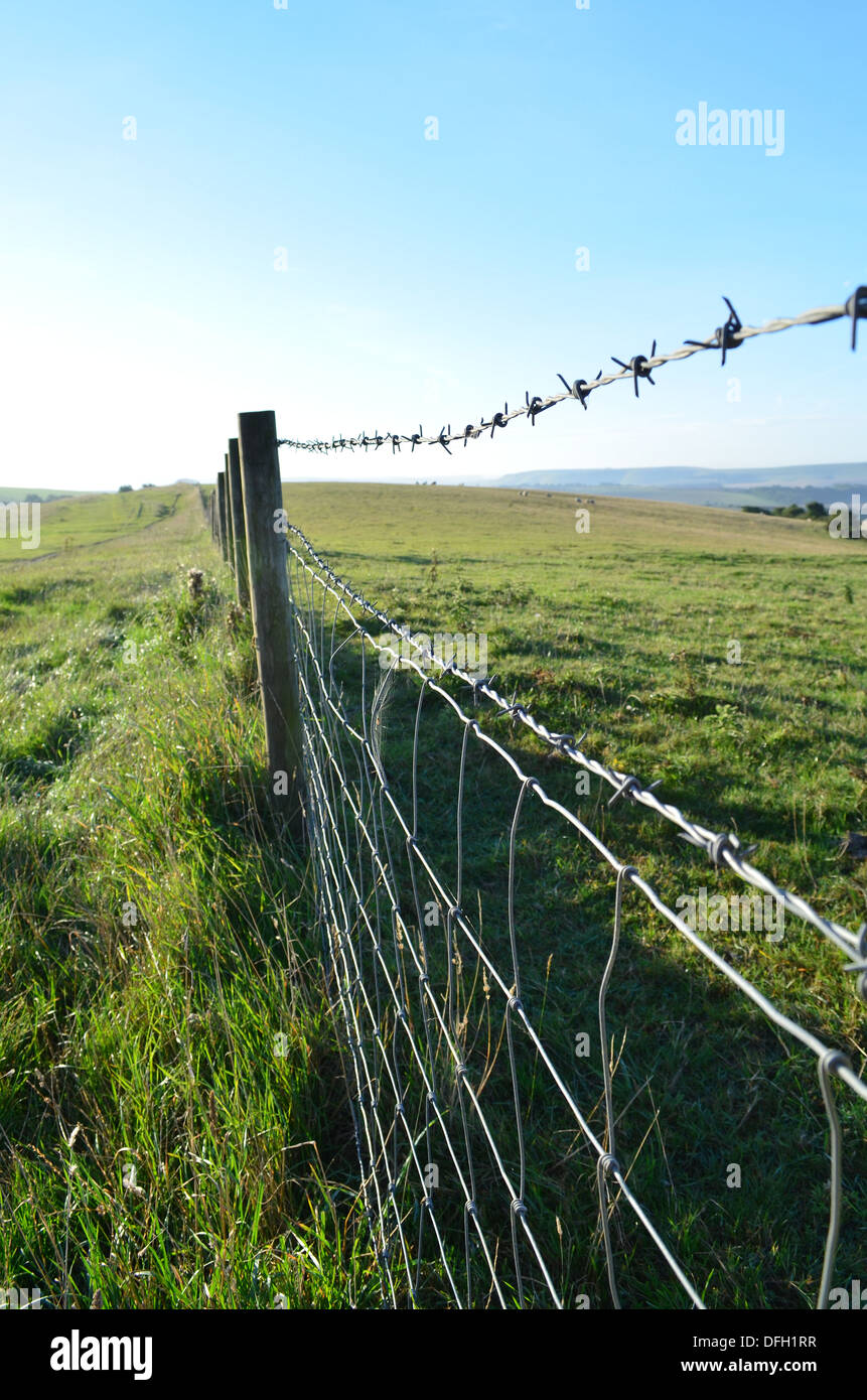 Countryside fencing hi-res stock photography and images - Alamy