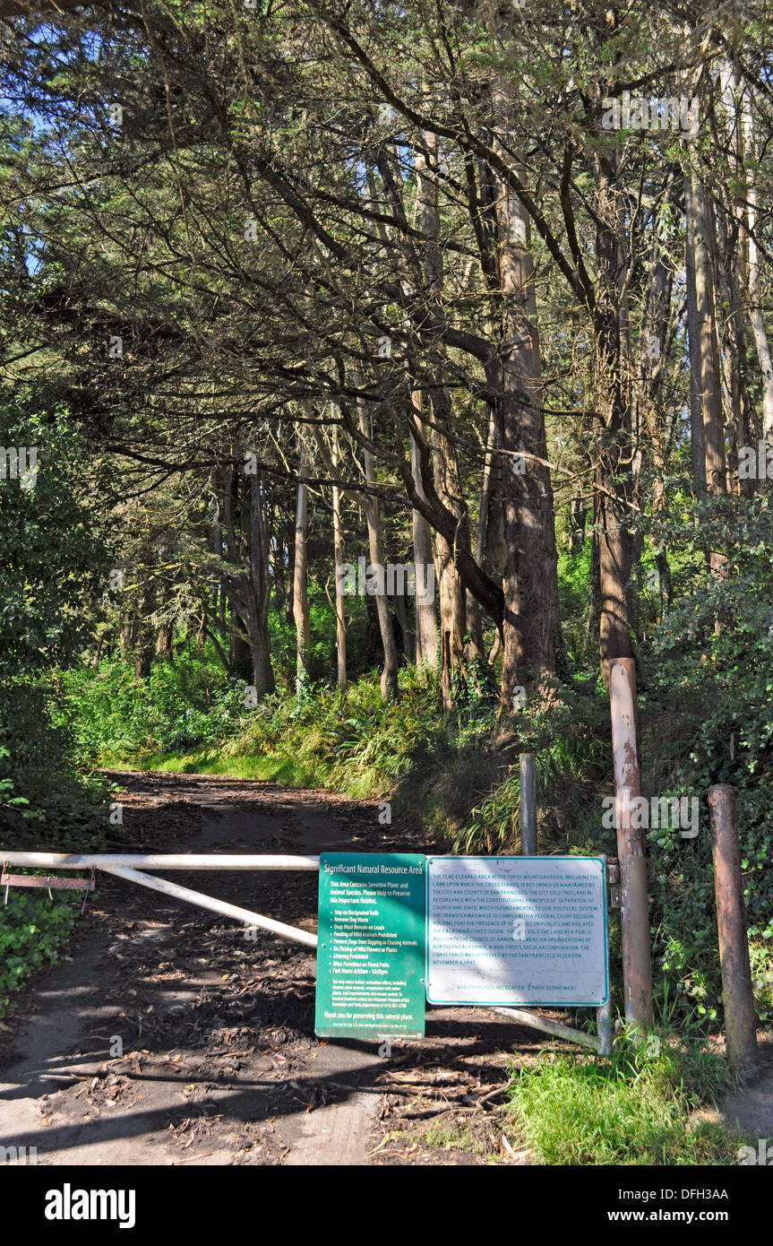 Separation of church and state hi-res stock photography and images - Alamy