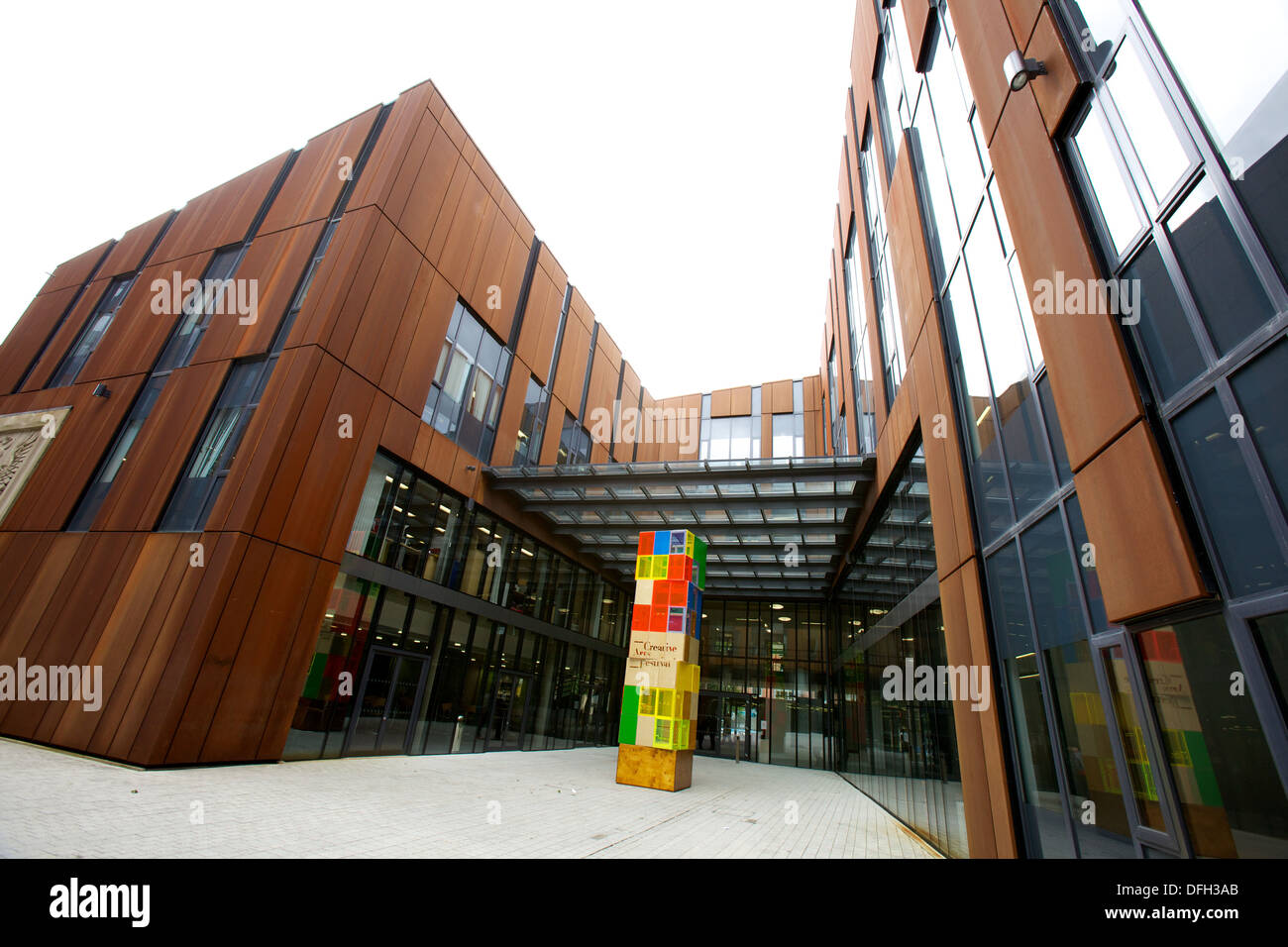 Broadcasting place hi-res stock photography and images - Alamy