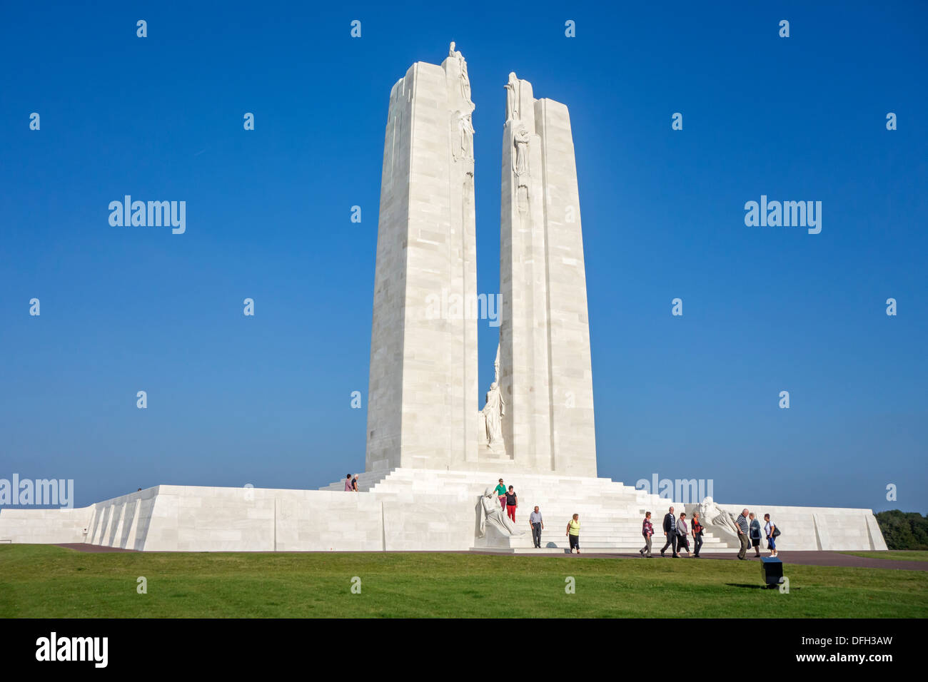 Canadian National Vimy Memorial, First World War One monument ...