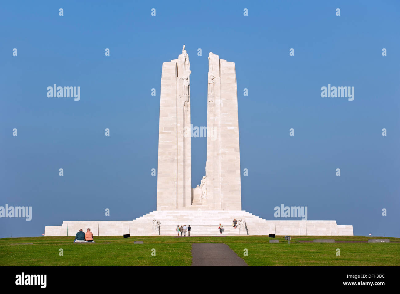 Canadian National Vimy Memorial, First World War One monument ...
