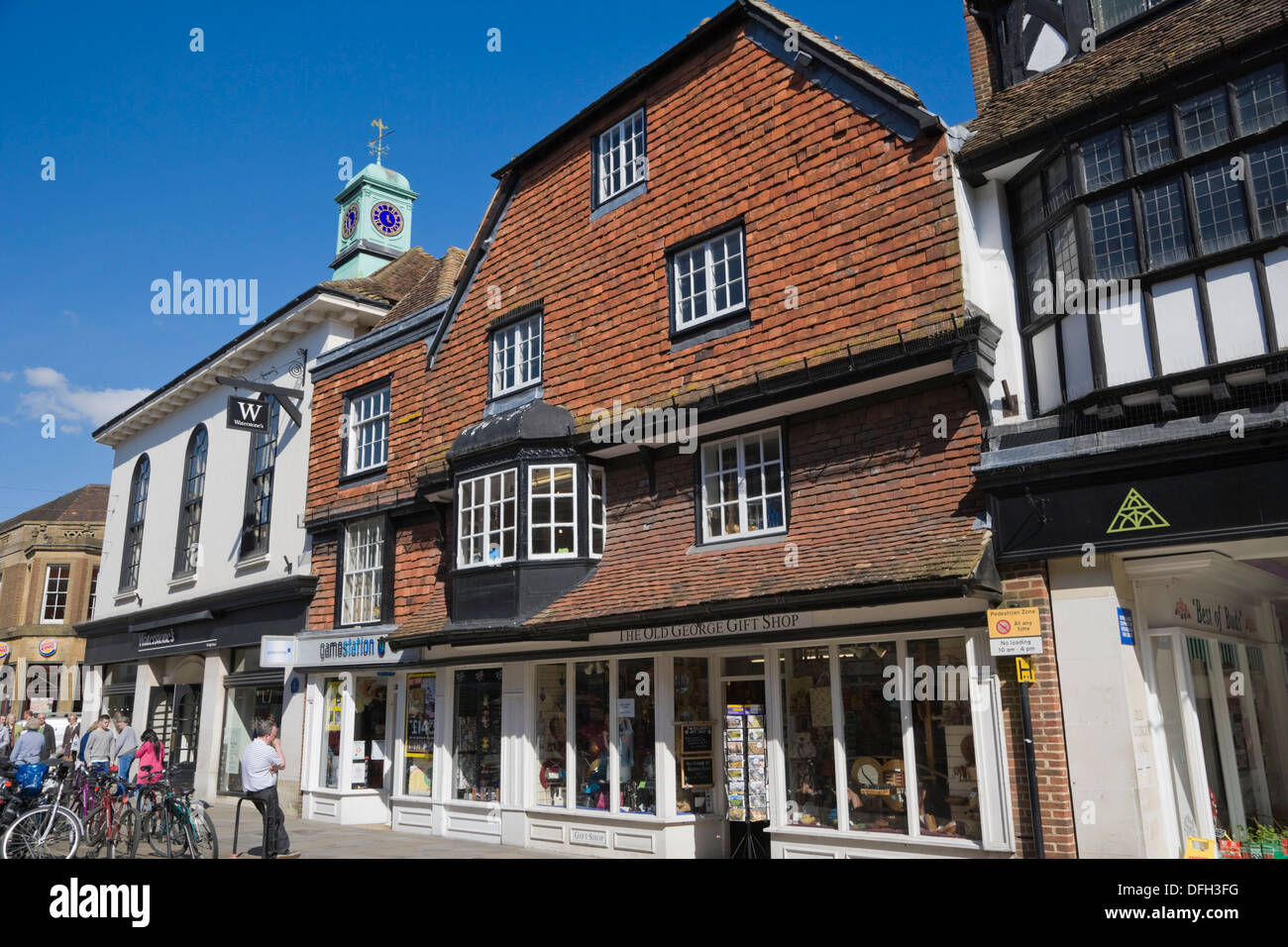 Salisbury england street hi-res stock photography and images - Alamy