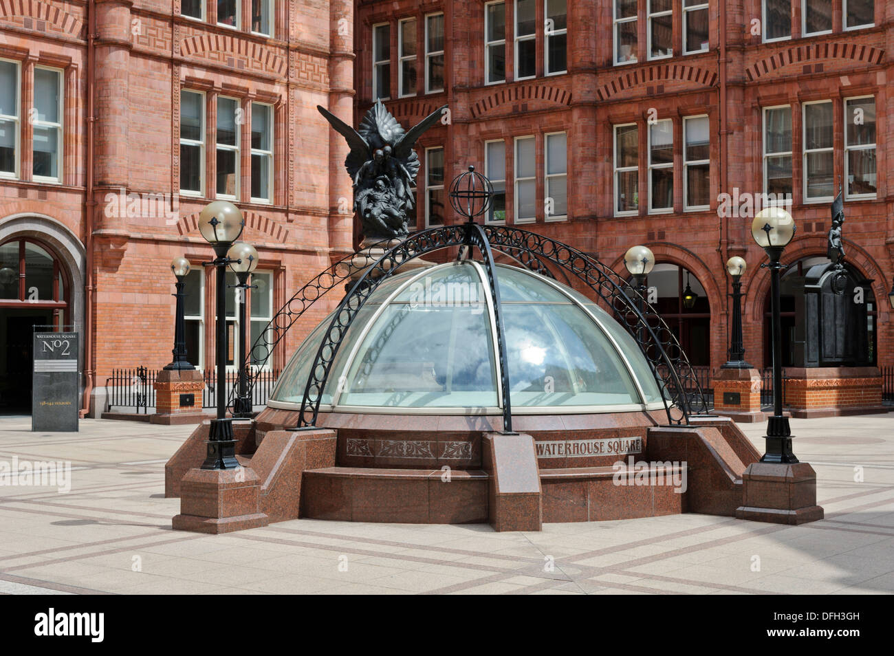 Prudential office london hi-res stock photography and images - Alamy