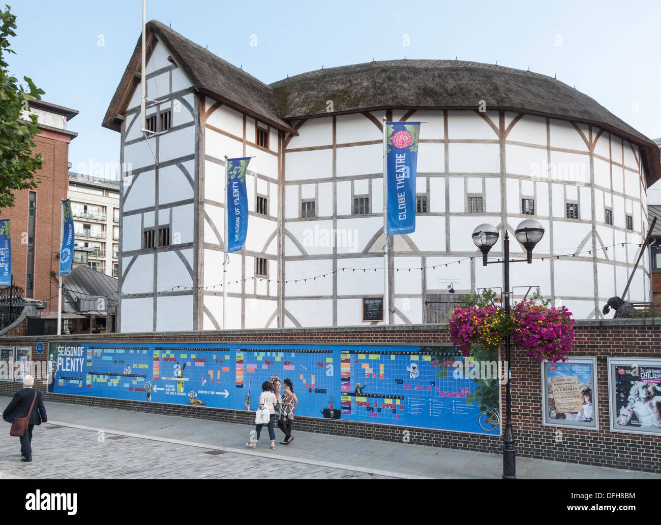 Globe Theatre, which hosts performances of William Shakespeare's plays ...