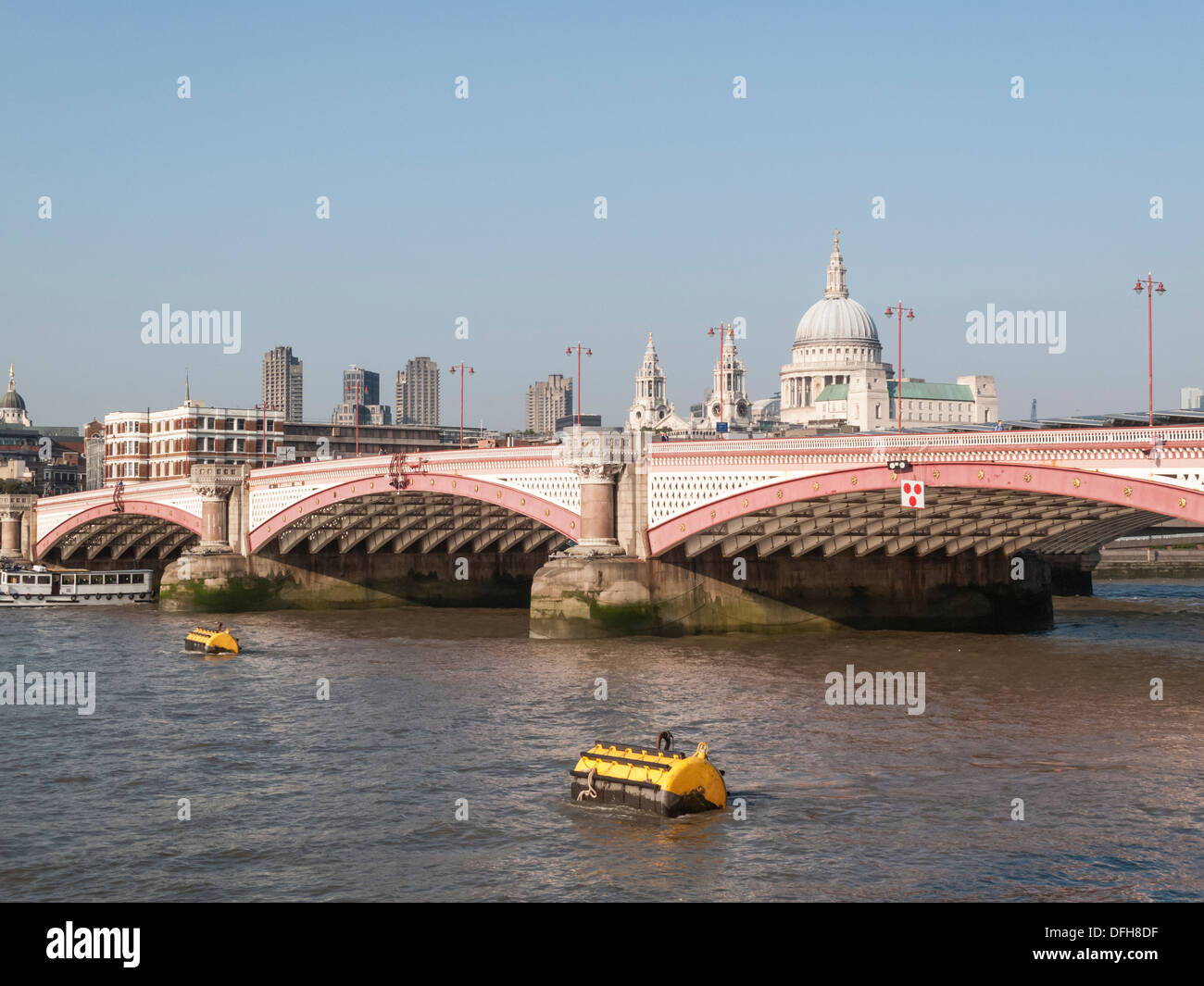 Blackfriars Bridge across the River Thames, in the City of London, UK ...