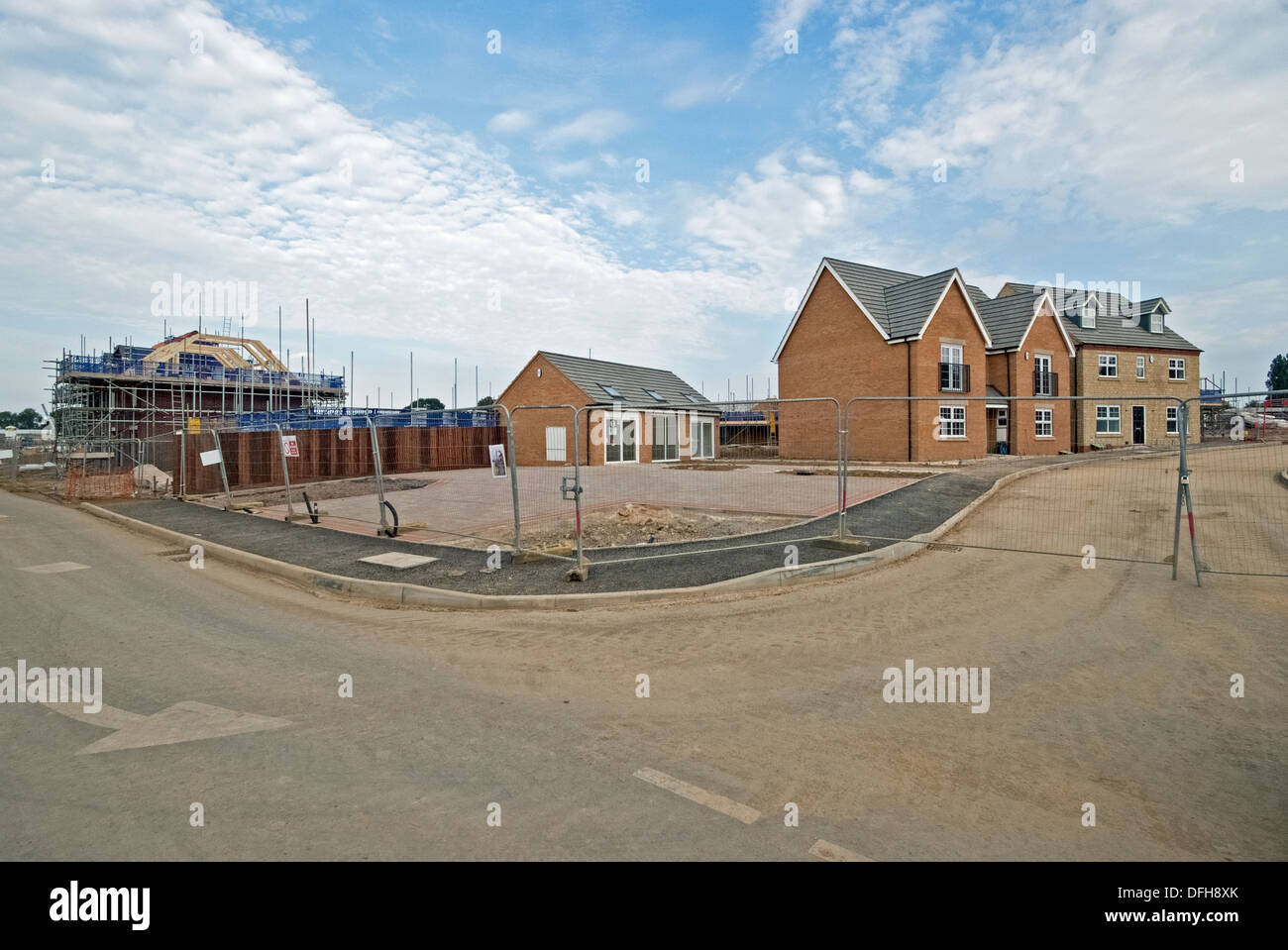 New homes buildings hi-res stock photography and images - Alamy