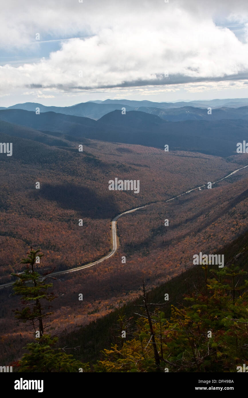 Fall foliage in Franconia Notch, New Hampshire, a natural pass in the ...