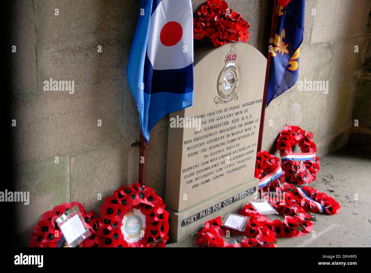 RAF Memorial to Dambusters Raid Derwent Water in Derbyshire where ...