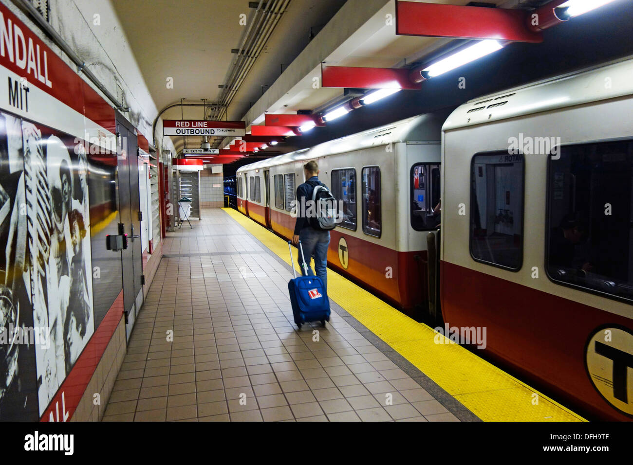 Boston t train mit hi-res stock photography and images - Alamy