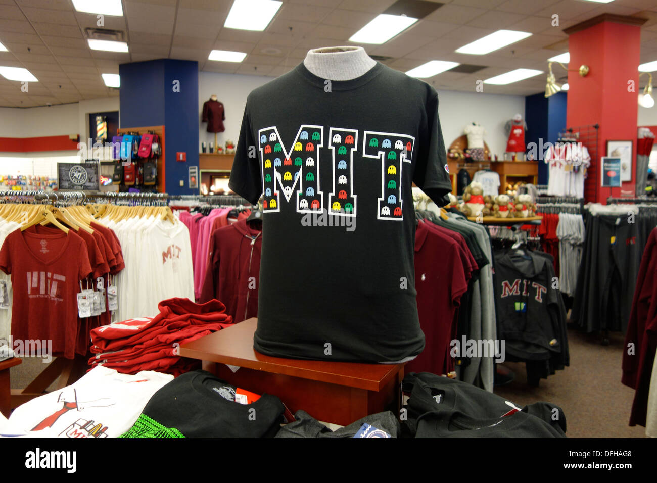 Massachusetts institute technology mit logo hi-res stock photography ...