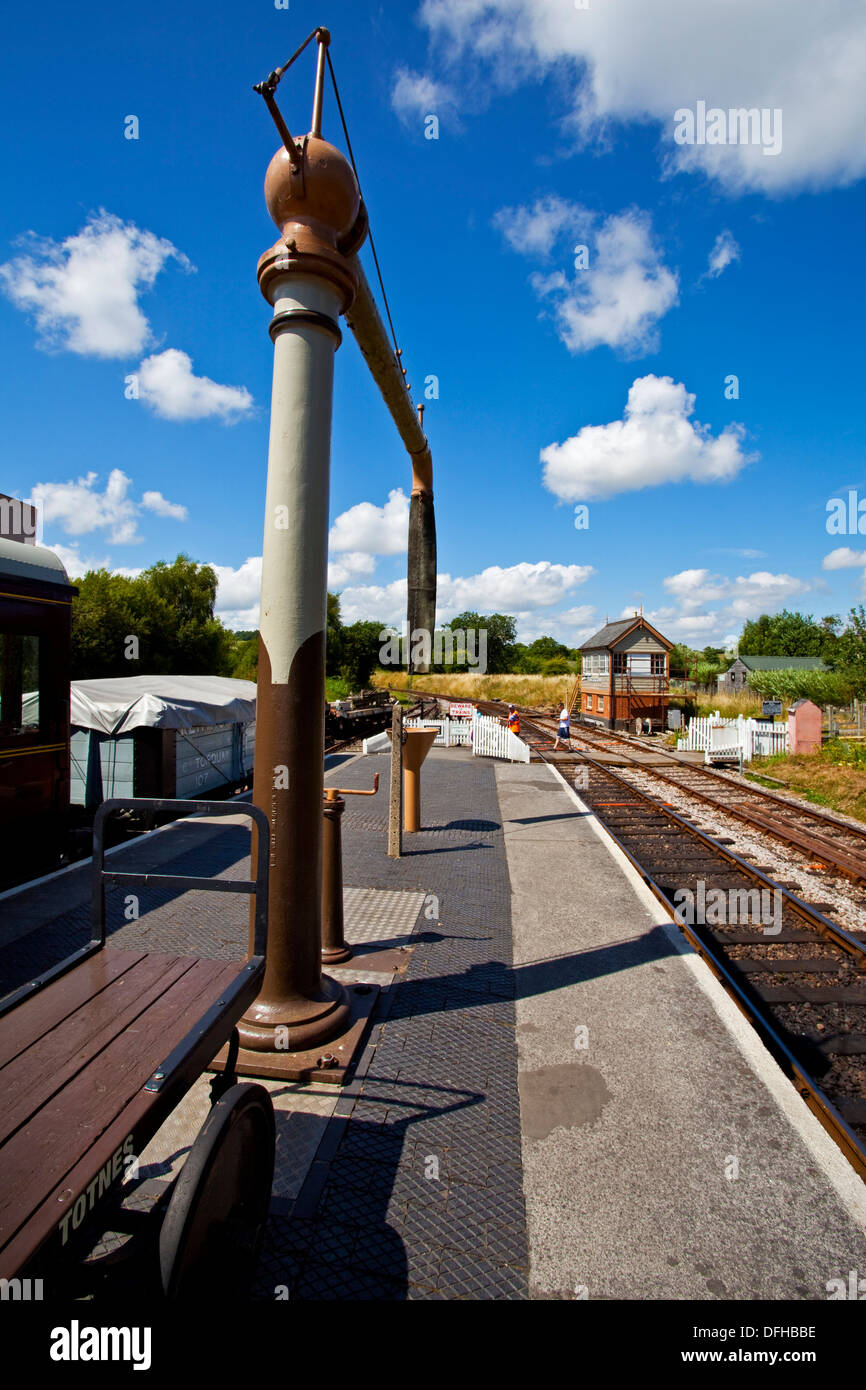 Totnes station hi-res stock photography and images - Alamy