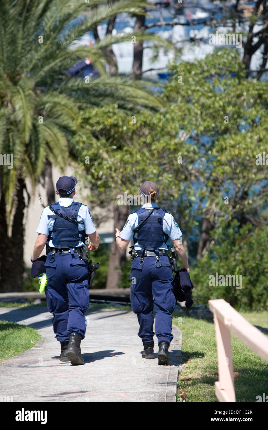 Sydney female policewoman hi-res stock photography and images - Alamy
