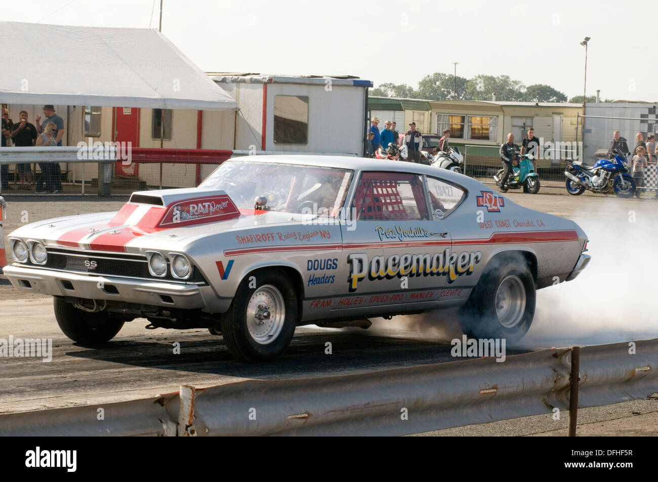 Car spinning wheels hi-res stock photography and images - Alamy