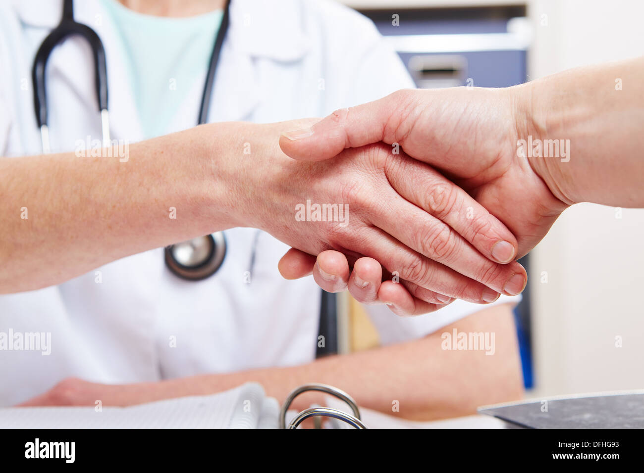 Handshake between doctor and a patient in the office Stock Photo - Alamy