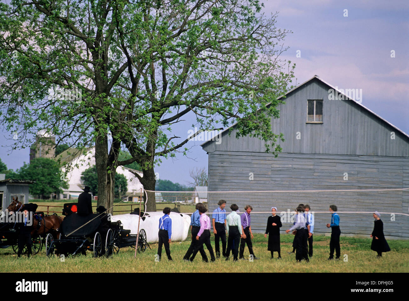 Amish Hut Party