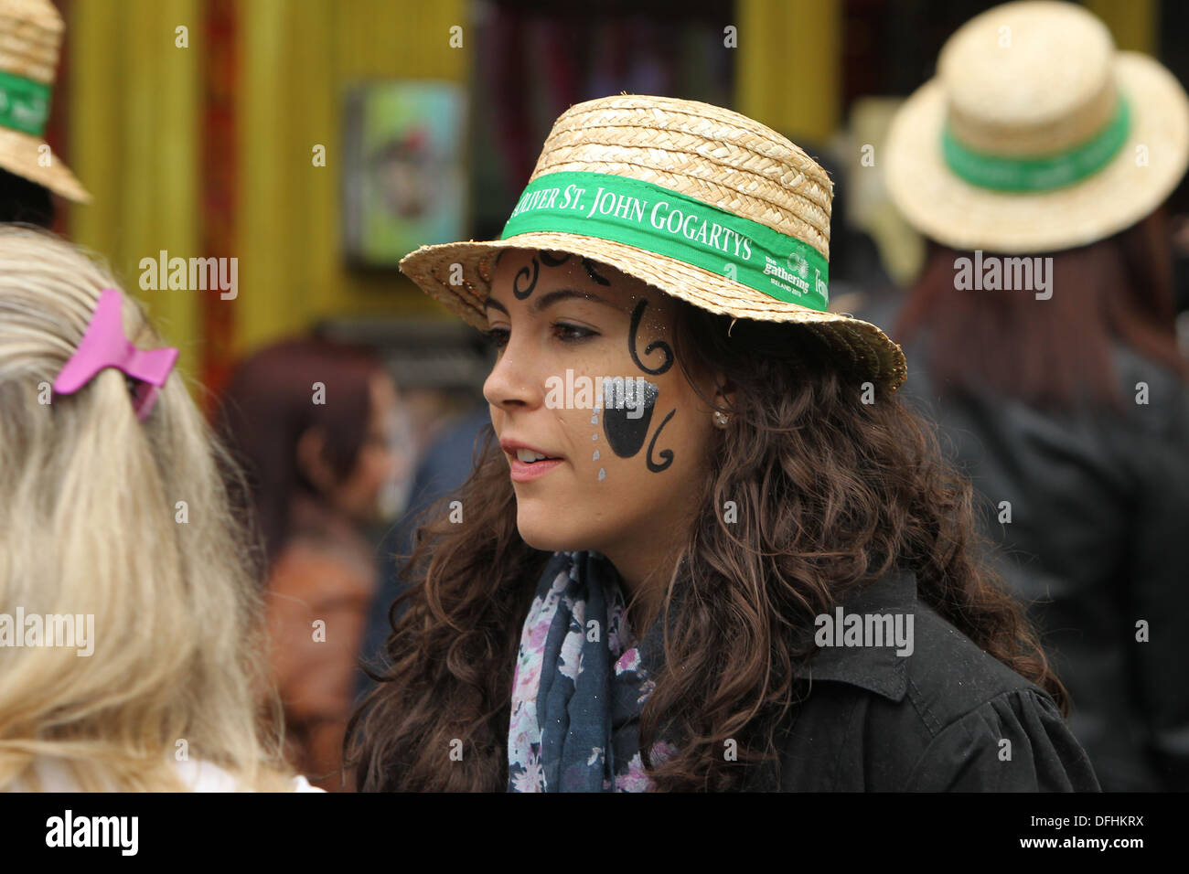Guinness face hi-res stock photography and images - Alamy