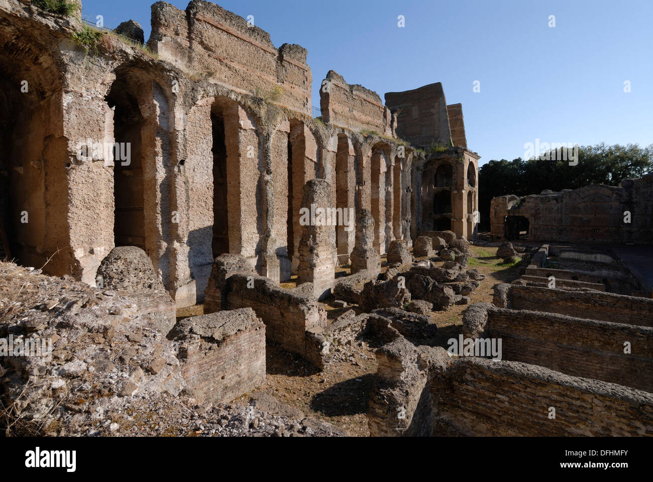 Ruins of the pretorio Hadrian's Villa,Tivoli Italy Stock Photo - Alamy