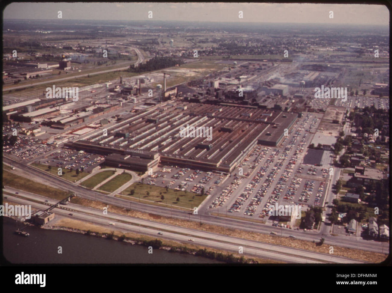 The General Motors Chevrolet plant is located along the Niagara River ...